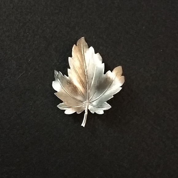 Jewelry | Silver Maple Leaf Pin | Poshmark